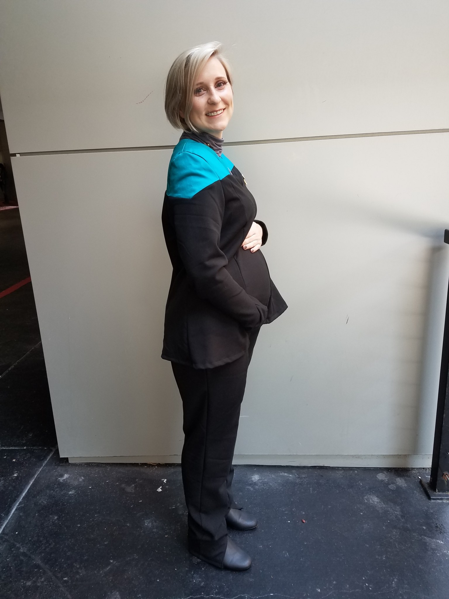 Starfleet Maternity Uniform – Doxies and DIY